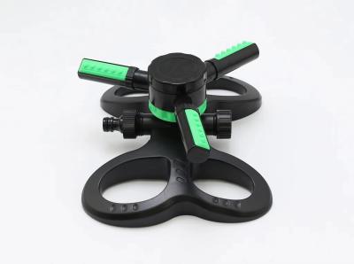 Cina 360 Degree Adjustable Automatic Rotating Garden Sprinkler 3 Arms Irrigation Watering Sprinkler in vendita