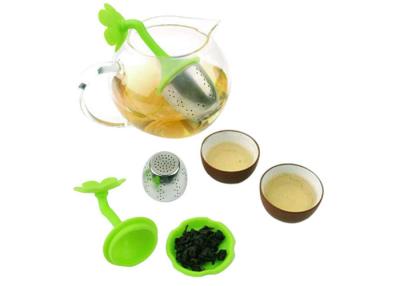 Cina filtro di Infuser del tè di acciaio inossidabile di 6x6x12.5cm con la maniglia del silicone di Tray With BPA del gocciolamento in vendita
