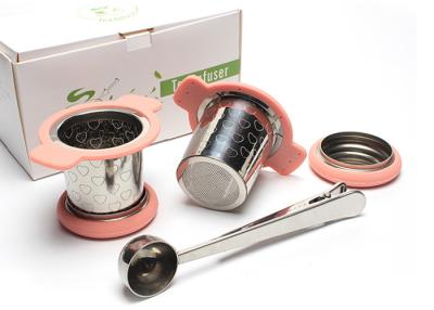Cina Filtro del tè di Mesh Dome Shape Metal Basket del cavo con le maniglie ed il coperchio di tocco morbido in vendita