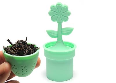 Cina Filtro 11.5x5.5x5.5cm dal tè dell'a fogli staccabili di Infuser del tè del silicone di forma del fiore in vendita