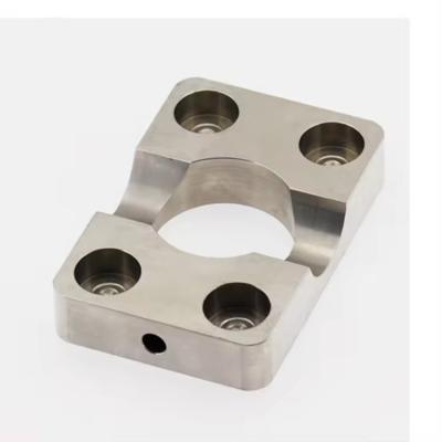 China Precision 5-axis CNC Router Machining Service for Custom Aluminium Brass Stainless Steel Parts Custom CNC Milling Machin à venda