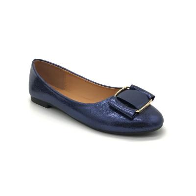 China 2018 new Dress shoes for ladies leather women shoes with square buckle low heel loafers casual shoes for sale
