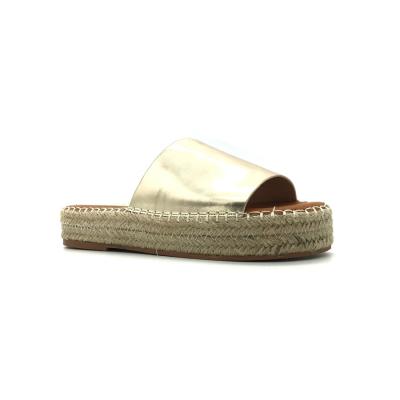 China Women platform casual slippers with straw comfy slippers ladies outdoor shoes 2018 summer hot item for sale