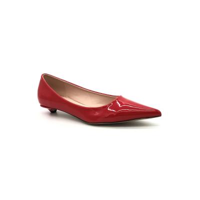 China Women luxury slip on shoes fashion glossy leather shoes ladies casual dress shoes wholesale made in China for sale