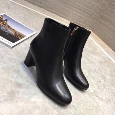 China Women black leather boots casual ladies winter shoes genuine leather upper material 2018 winter fashion leather boots for sale