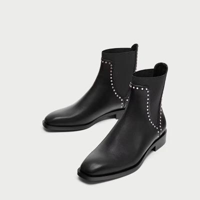 China Chelsea boots for ladies top quality genuine leather boots with Rivet black designer shoes 2018 new arrival for sale
