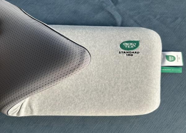 Quality High Density Classic Memory Foam Pillow Comfortable Neck Support Pillow for sale