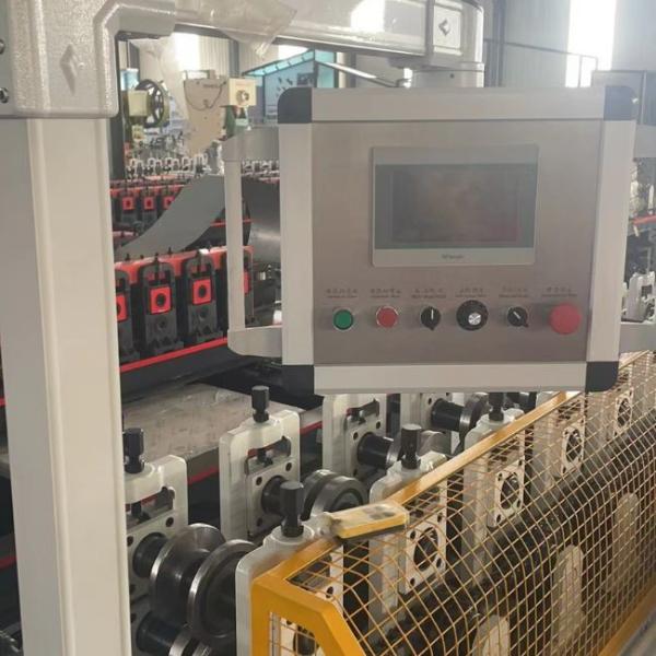 Macchine per la trasformazione di rotoli di metallo a velocità elevata 40 m/min-45 m/min