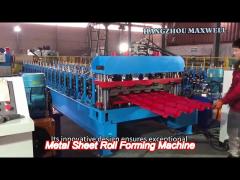 Farbige verglaste Stahlplatten-Rollformmaschine Hydraulik-PLC-gesteuerte Hochgeschwindigkeit