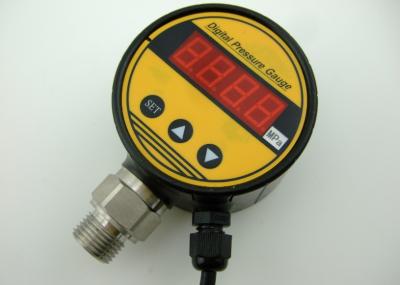 China Economic 2-wire 4-20 mA Output IP65 Strong Anti-interference Design Digital Pressure Gauge for sale