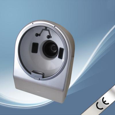China Portable Skin Analyzer Machine for Oil and Moisture Analysis for sale