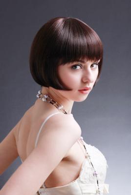 China Celebrity Bobo Synthetic Human Hair Full Lace Wigs / Silky Straight Bang Brown Hair for sale