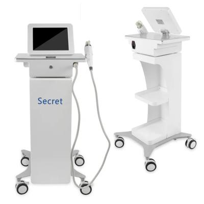 Cina Dispositivi di microneedling RF Golden Nano frazionato per la rimozione dell'acne a casa in vendita