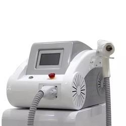 Cina Q Switch portatile Nd Yag Laser Rimozione del tatuaggio Qswitch Carbon Peeling Laser Machine in vendita