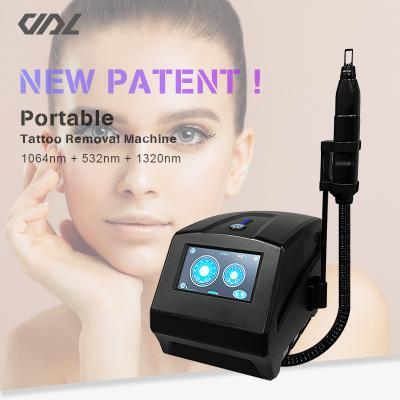 Cina Pico laser Nd Yag Qswitch Pico Machine prezzo 1064nm 532nm 1320nm sbiancamento della pelle rimozione del pigmento rimozione del tatuaggio laser in vendita