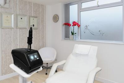 China DPL Picosecond Laser Remove Tattoo Professionele Picosecond Carbon Peeling 1064nm Q-switched ND YAG laser Te koop