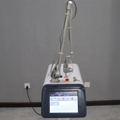 Cina DPL fabbrica portatile RF frazionato micro bisogno aghi frazionati radio frequenza per il corpo pixel microneedle frazionato RF in vendita