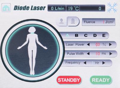 Cina Dispositivo di depilazione laser a diodo 808nm per viso e corpo in vendita
