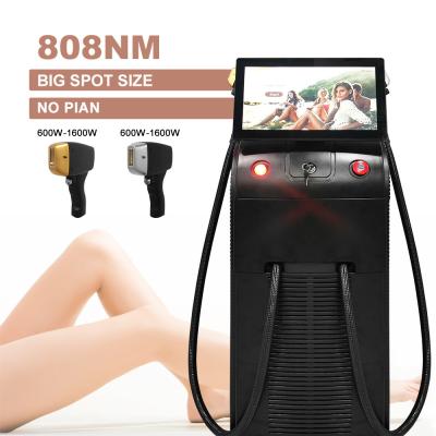 Cina Verticale Soprano Titanio doppio manico 808nm Diode Laser depilazione macchina in vendita