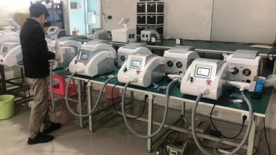 China J300 Pigment Removal Best selling 1064nm 532nm 1320nm Q Switched Nd Yag Laser Tattoo Removal Huid whitening Machine Te koop