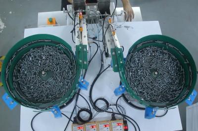 China Direct Sale  Automatic Counting Equipment Hardware Screw Nuts Automatic Feeding Double Disc Counting Packing Machine for sale