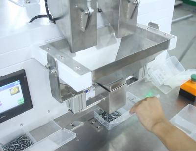 China Direct Sale  Automatic Counting Equipment Hardware Screw Nuts Automatic Feeding Double Disc Counting Packing Machine for sale
