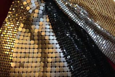 China 4Mm Metallic Cloth Sequin Aluminum Chain Fly Screen Metal Mesh Fabric for sale
