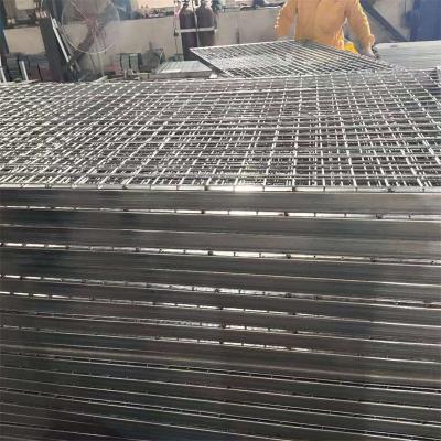 China Hot DIP Galvanized 10Mx20M Panoramic Padel Tennis Court with Steel Wire Mesh and Tempered Glass for sale