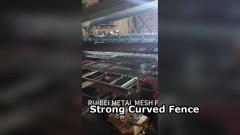 How 3D Bending Curves Welded Mesh Machine Produce For 3.5mm GI Wire