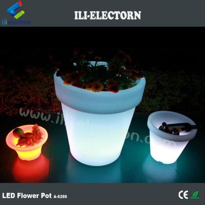 China Iluminação colorida LED Plantador de flores de plástico para decoração de jardim à venda