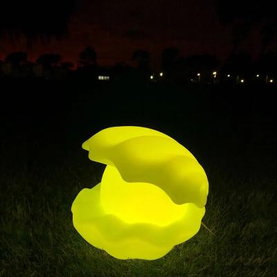 Cina 16 colors changing wireless night light RGB LED seashell light in vendita