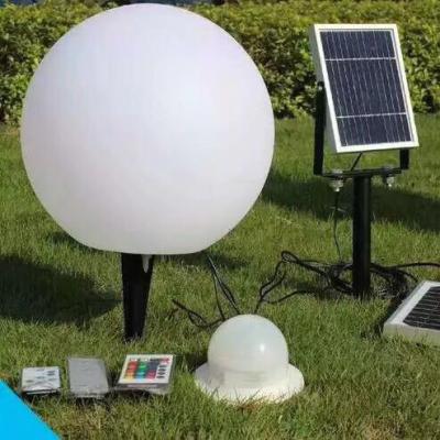 Cina IP65 Lampada a sfera solare impermeabile, sfere luminose a cambio colore a LED per giardino in vendita