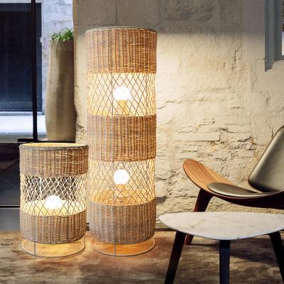 中国 Creative led standing lamp  bedroom floor lamp rattan standing floor lamp 販売のため