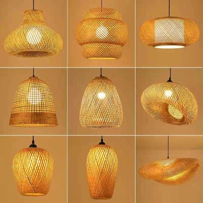 Cina Creative Rattan Lampshade floor lamp  for club in vendita
