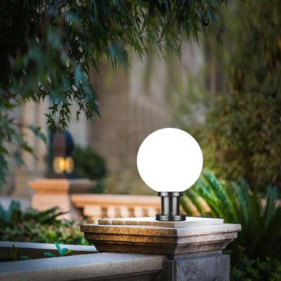 Cina 20cm / 25cm / 30cm / 35cm / 40cm columnar metal base plastic solar sphere in vendita