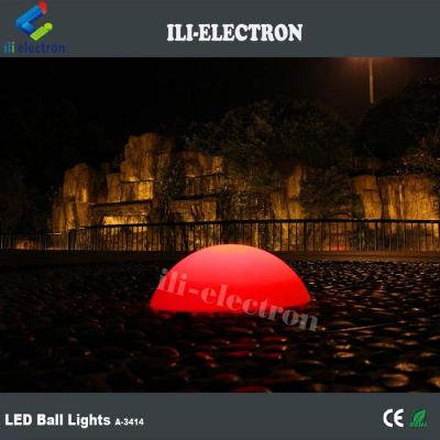 Cina PE Plastica LED Mezza sfera Luce ricaricabile Per Decorazioni di Natale in vendita