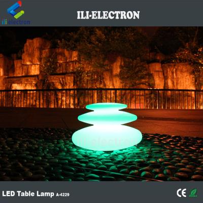 Cina Eleganti luci di piscina in plastica in PE ricaricabili per la decorazione esterna in vendita