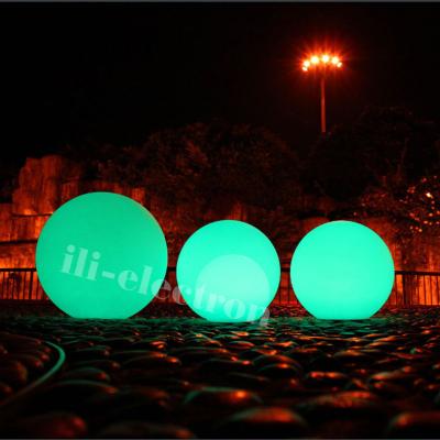 Cina IP65 waterproof Led Glowing Ball Lamp in vendita