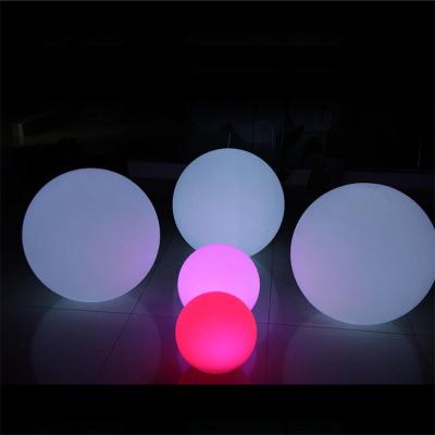 Cina colorful outdoor hanging led light balls in vendita