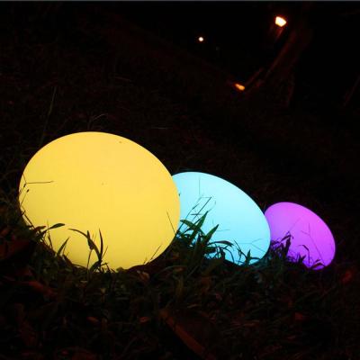 Cina outdoor using plastic led magic ball light in vendita