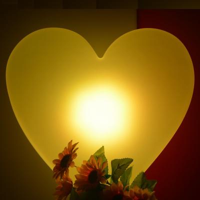 Cina 16 colors changing led glowing heart lamps in vendita