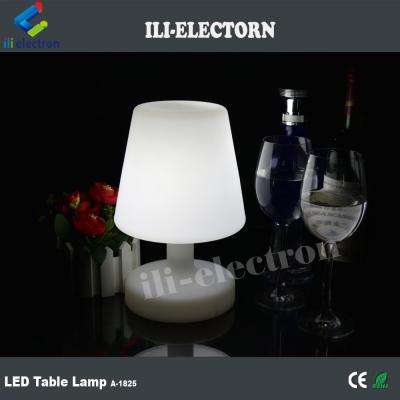 中国 Factory cheap price full color multi color led table lamp 販売のため