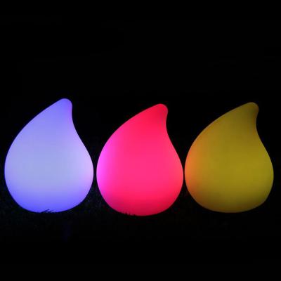中国 colorful peach shape plastic Mini light up table lamp 販売のため