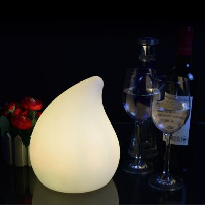 中国 colorful peach shape plastic Mini light up table lamp 販売のため