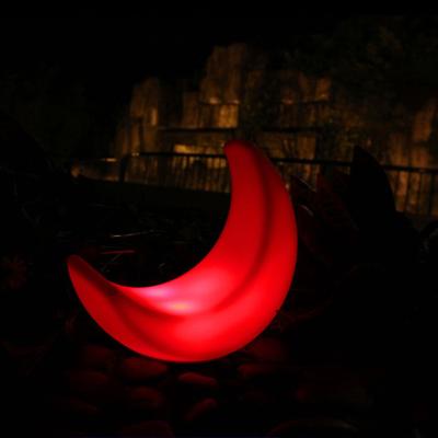 Cina 2023 small moon shape illuminated christmas led decor lamps in vendita