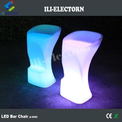Cina Poltrona da bar illuminata a led con design moderno colorato in RGB in vendita