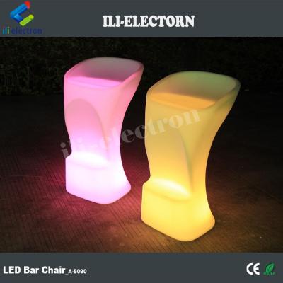 Cina Poltrona da bar illuminata a led con design moderno colorato in RGB in vendita