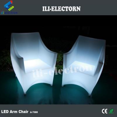 中国 100%PE Plastic rechargeable RGB illuminated led sofa couch 販売のため