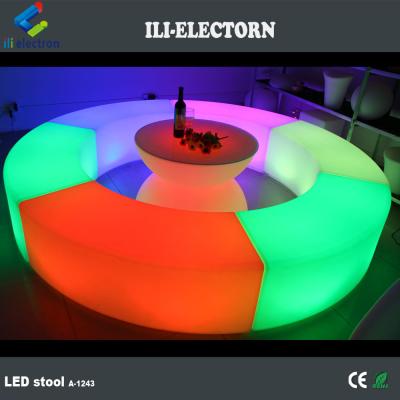 中国 Color changing rechargeable led furniture led curved bench seating 販売のため