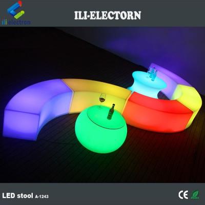 中国 Color changing rechargeable led furniture led curved bench seating 販売のため